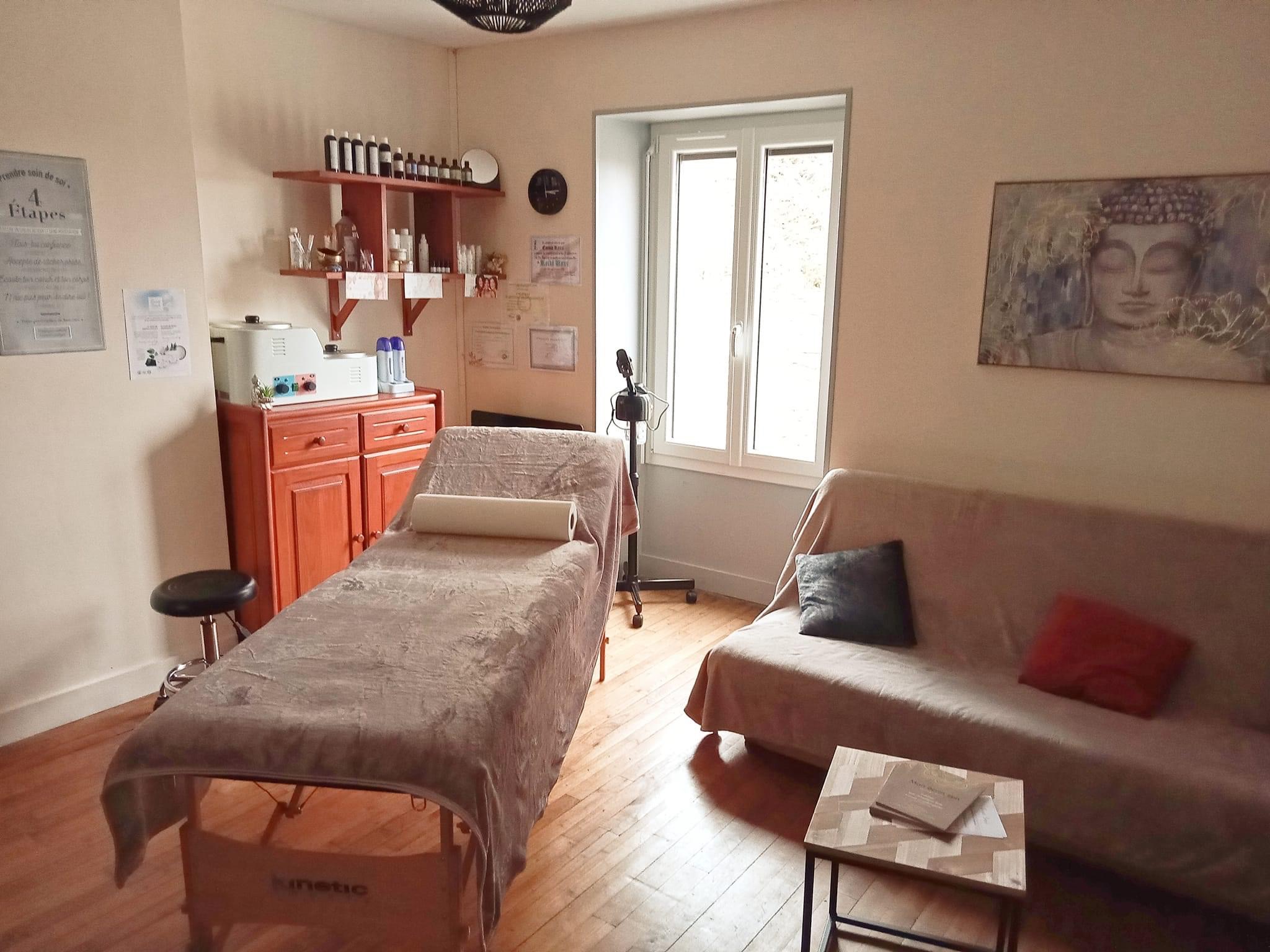 Esthéticienne | Mairie de Saint-Maurice-des-Lions